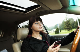Study: Car Crash Rates Increased Despite ‘Texting While Driving’ Bans ...
