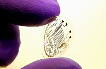 ‘Terminator’-Style Contact Lens Projects Info Before Your Eyes | TIME.com