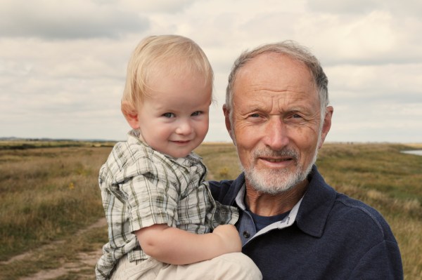 Kids of Older Fathers and Grandfathers May Inherit Longevity | TIME.com