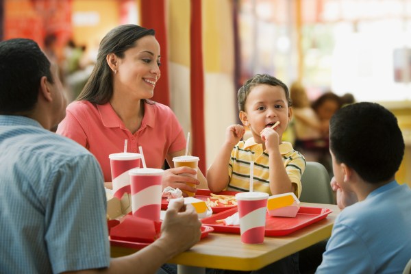 Fast Food Companies Relying on Social Media to Target Younger Consumers ...